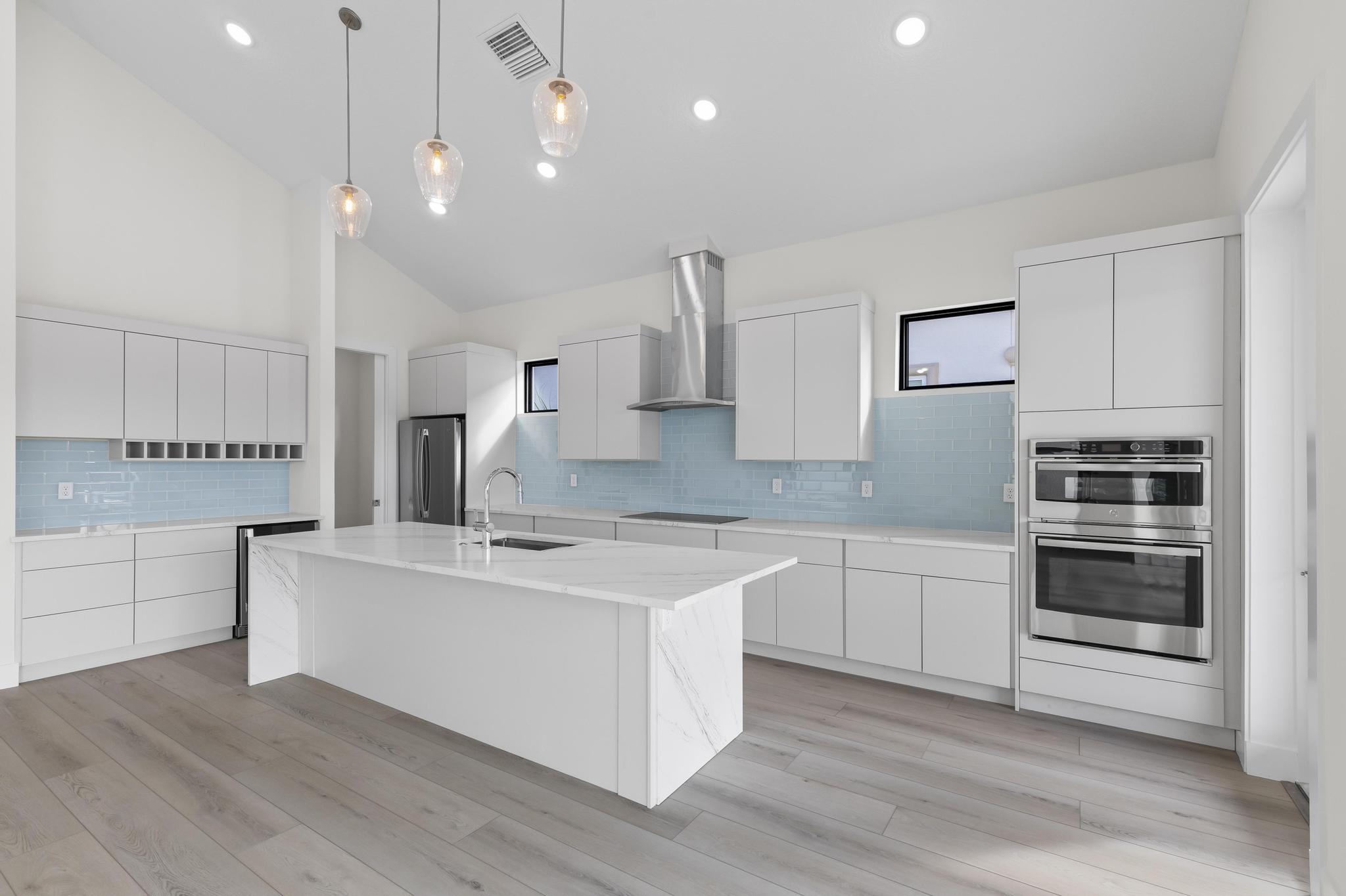 Gloss & Matte Cabinets - CNC Cabinet Components